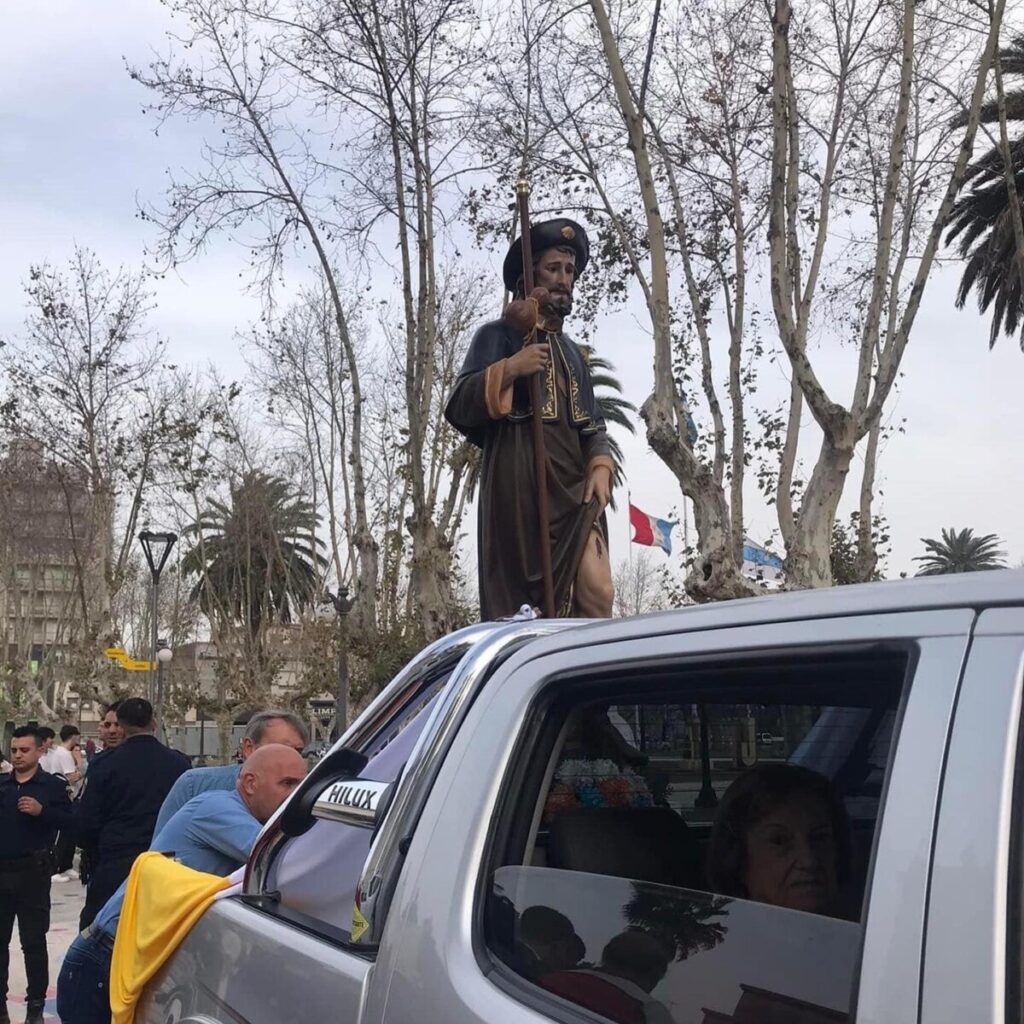 Procesión en honor a la Santa Patrona de la ciudad de Marcos Juárez ...